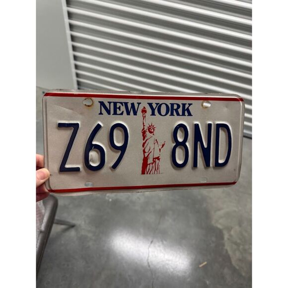 Art | Vintage 198s New York Ny Statue Of Liberty Single License Plate ...